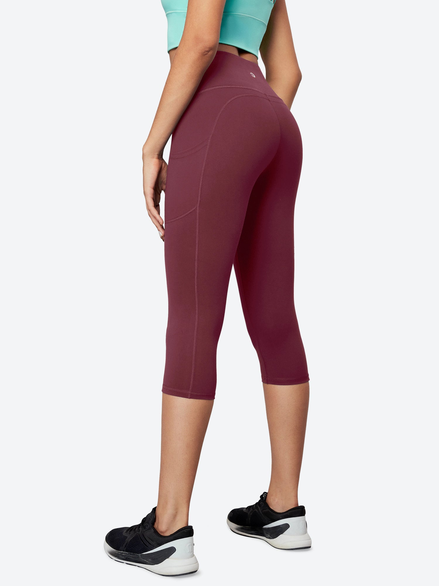 Women's High Waisted Yoga Capris With Pockets - IUGA